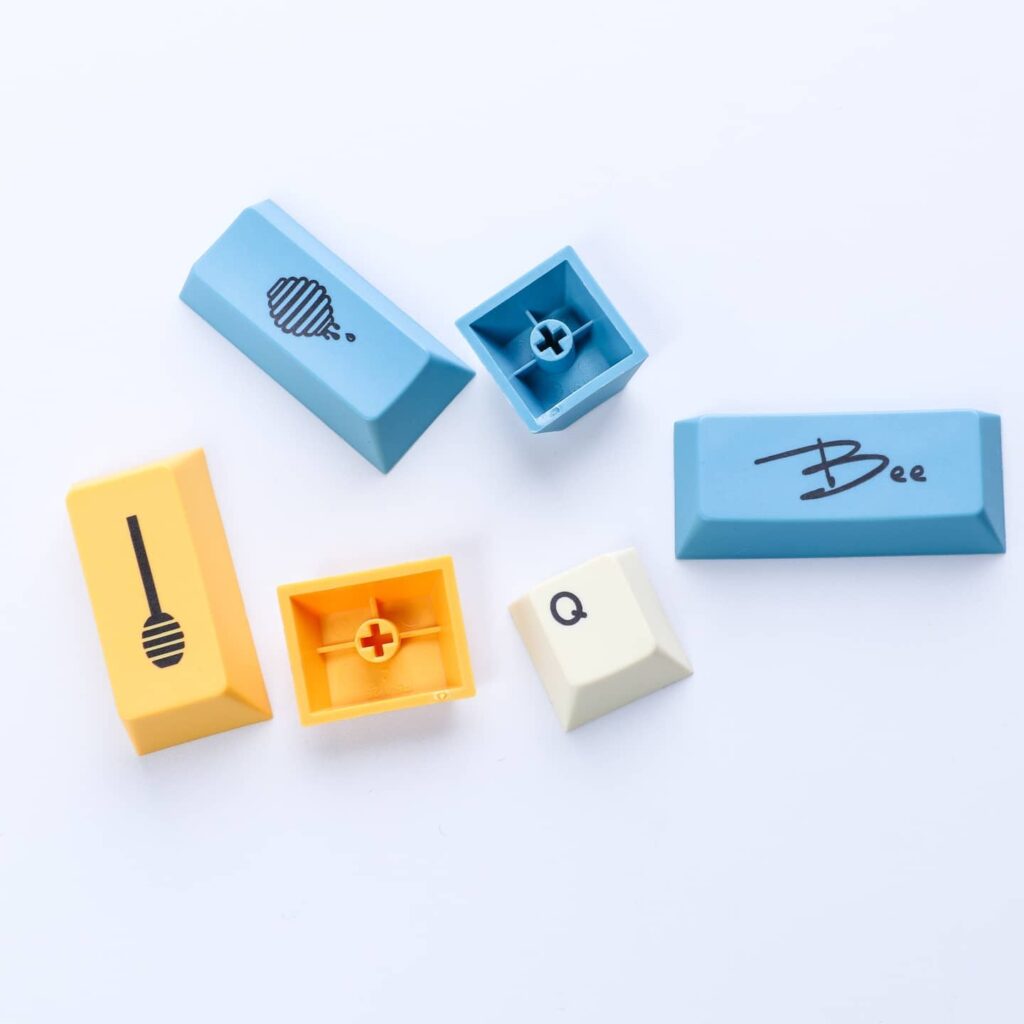 HK Gaming Keycaps: Make Your Mechanical Keyboard *Shine* | Spearblade